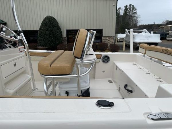 HUGE SALE 2023 Sea Chaser 20 HFC