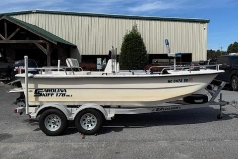2006 Carolina Skiff 178 DLX w/ Suzuki 90
