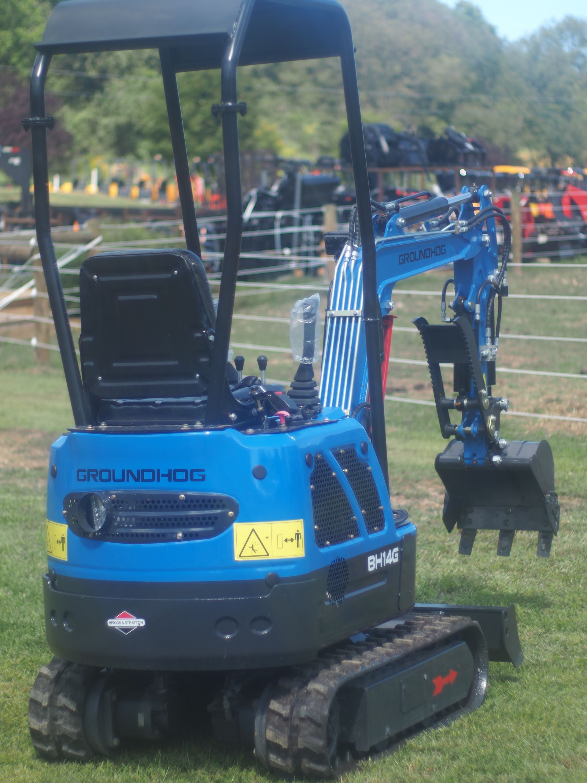 Excavators | Excavating Equipment | Middleburg, PA