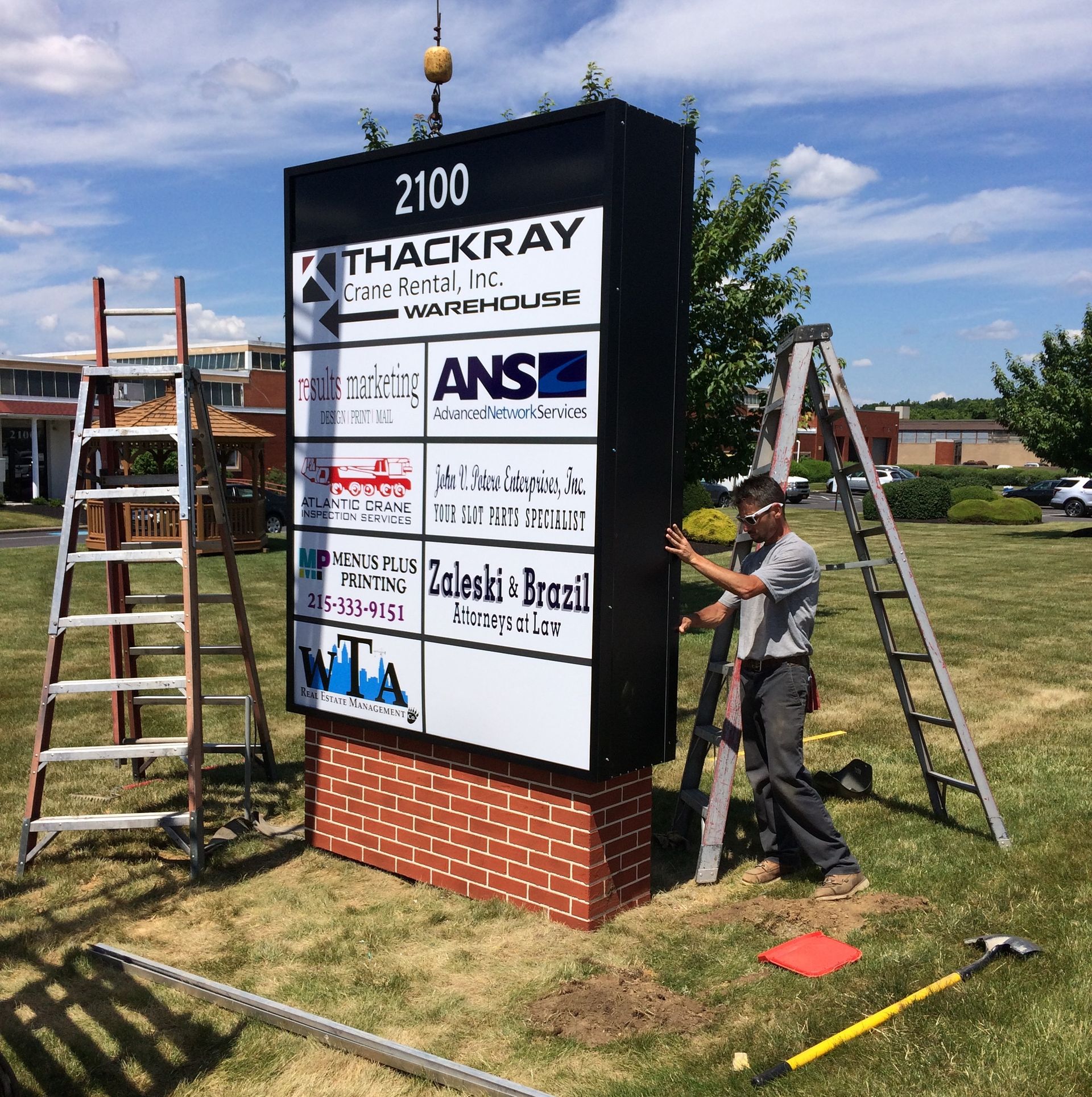 Pylon Signs | Philadelphia, PA
